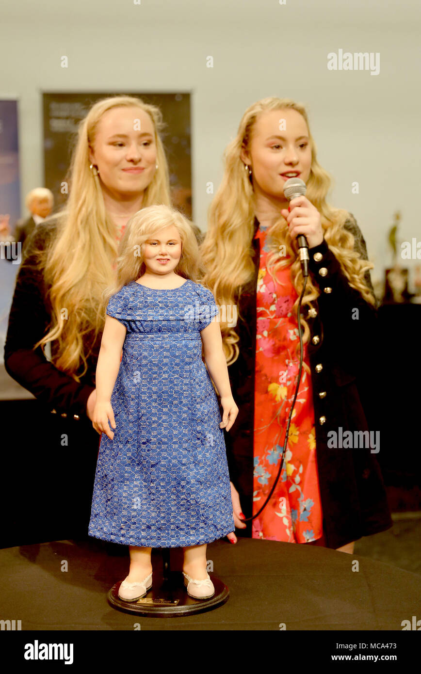 the 1st Princess Amalia doll - made by the Russian doll artist Elena ...