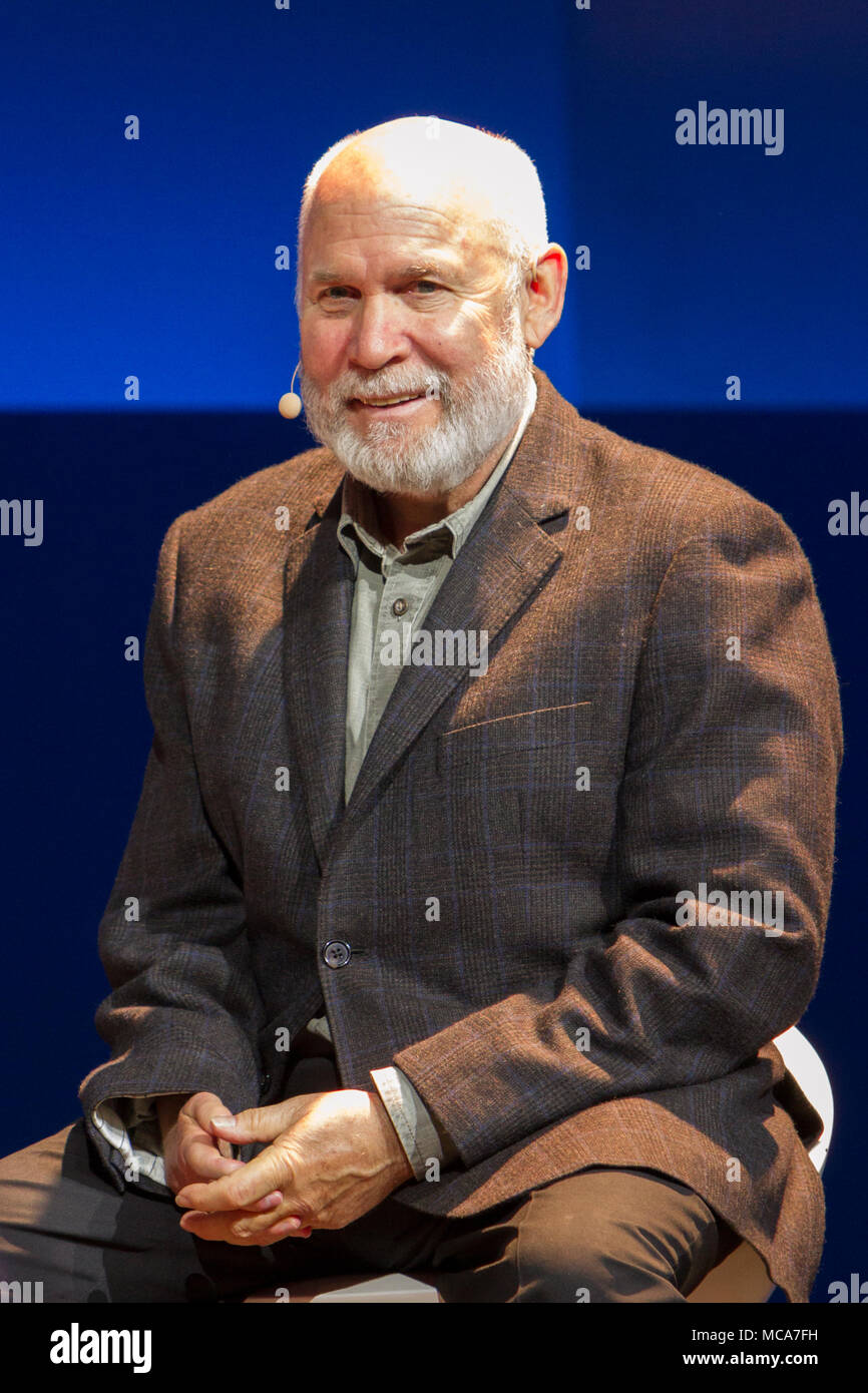 Steve mccurry hi-res stock photography and images - Alamy