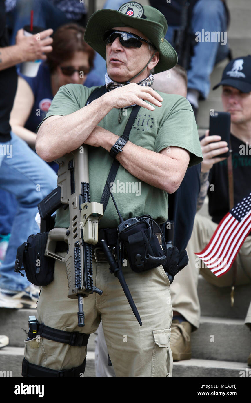 2nd amendment protest hi-res stock photography and images - Alamy