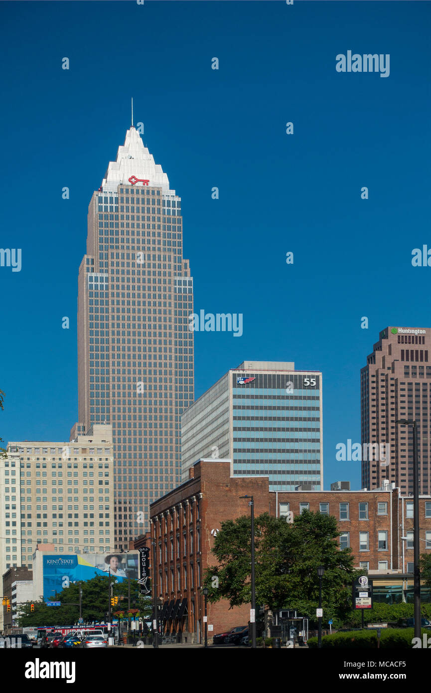 Downtown cleveland buildings hi-res stock photography and images - Alamy