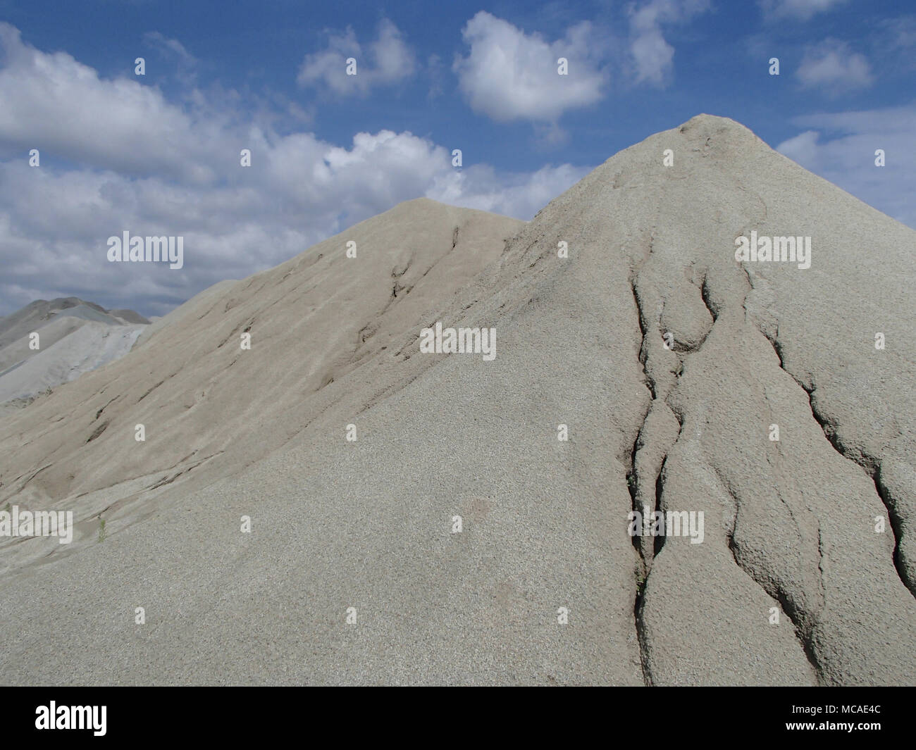 Mineral heaps in industrial hi-res stock photography and images - Alamy