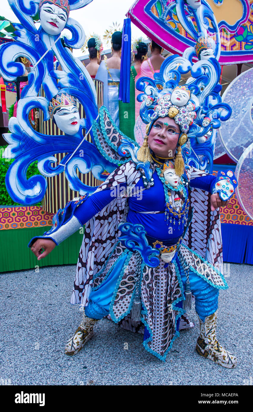 Participant in the Chingay parade in Singapore Stock Photo - Alamy