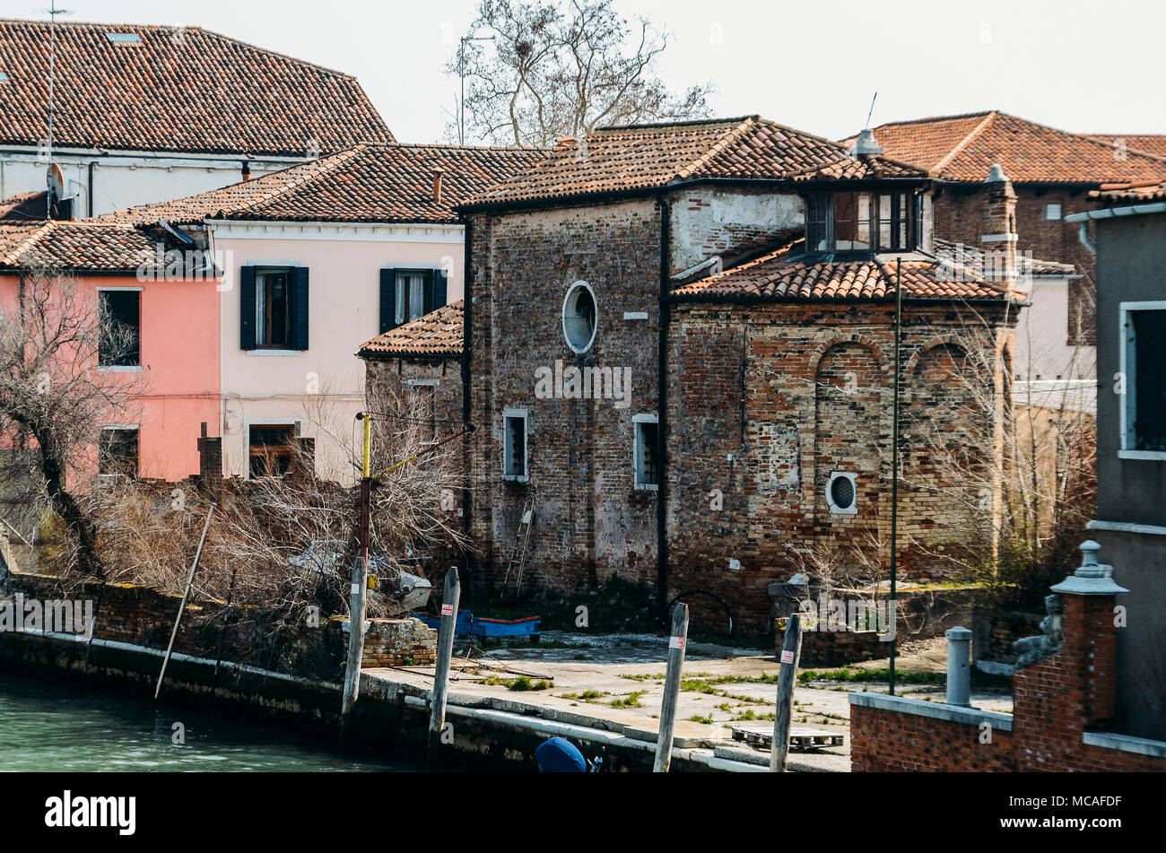 Run down church hi-res stock photography and images - Alamy