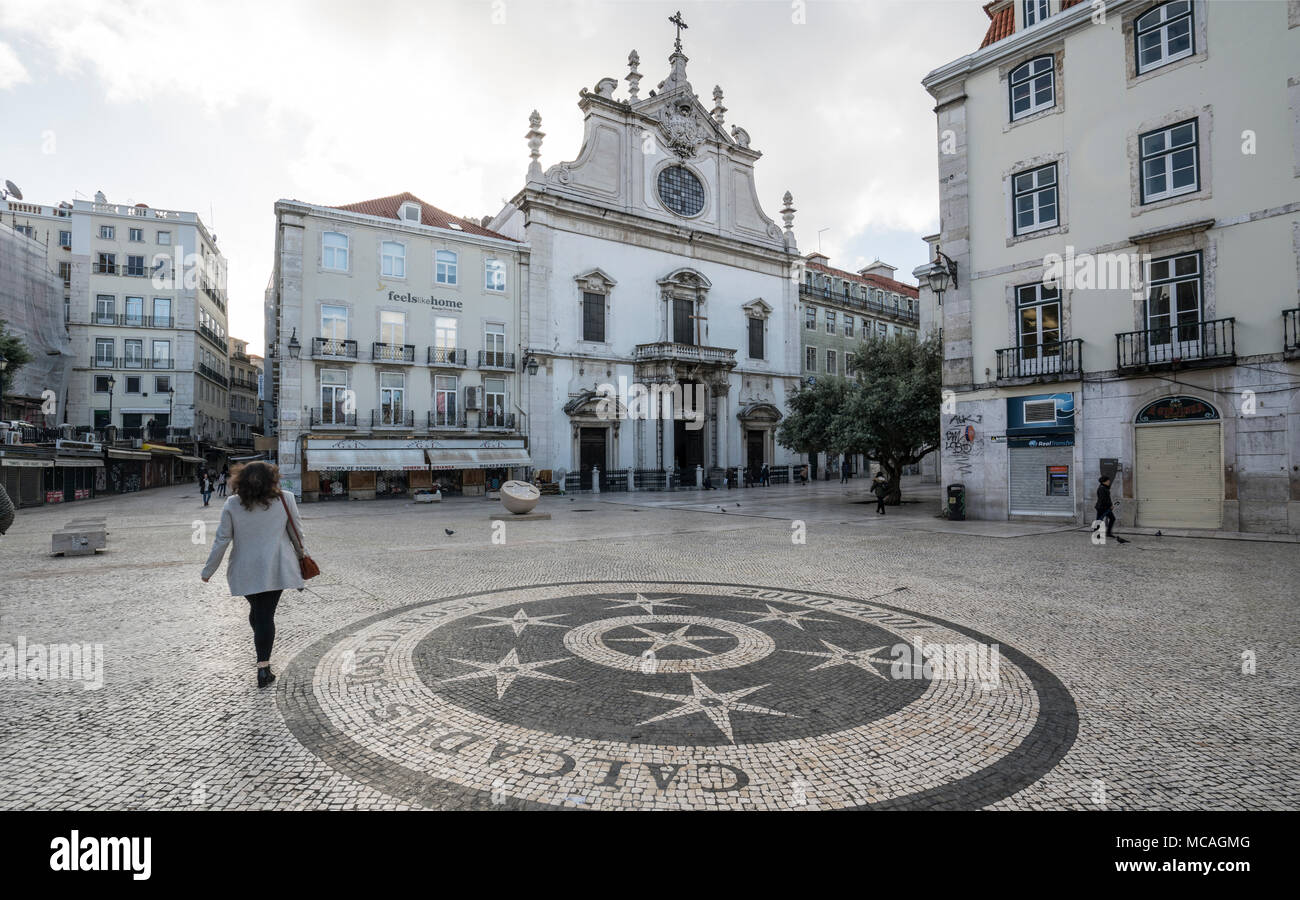 Christian basilica in city lisbon hi-res stock photography and images ...