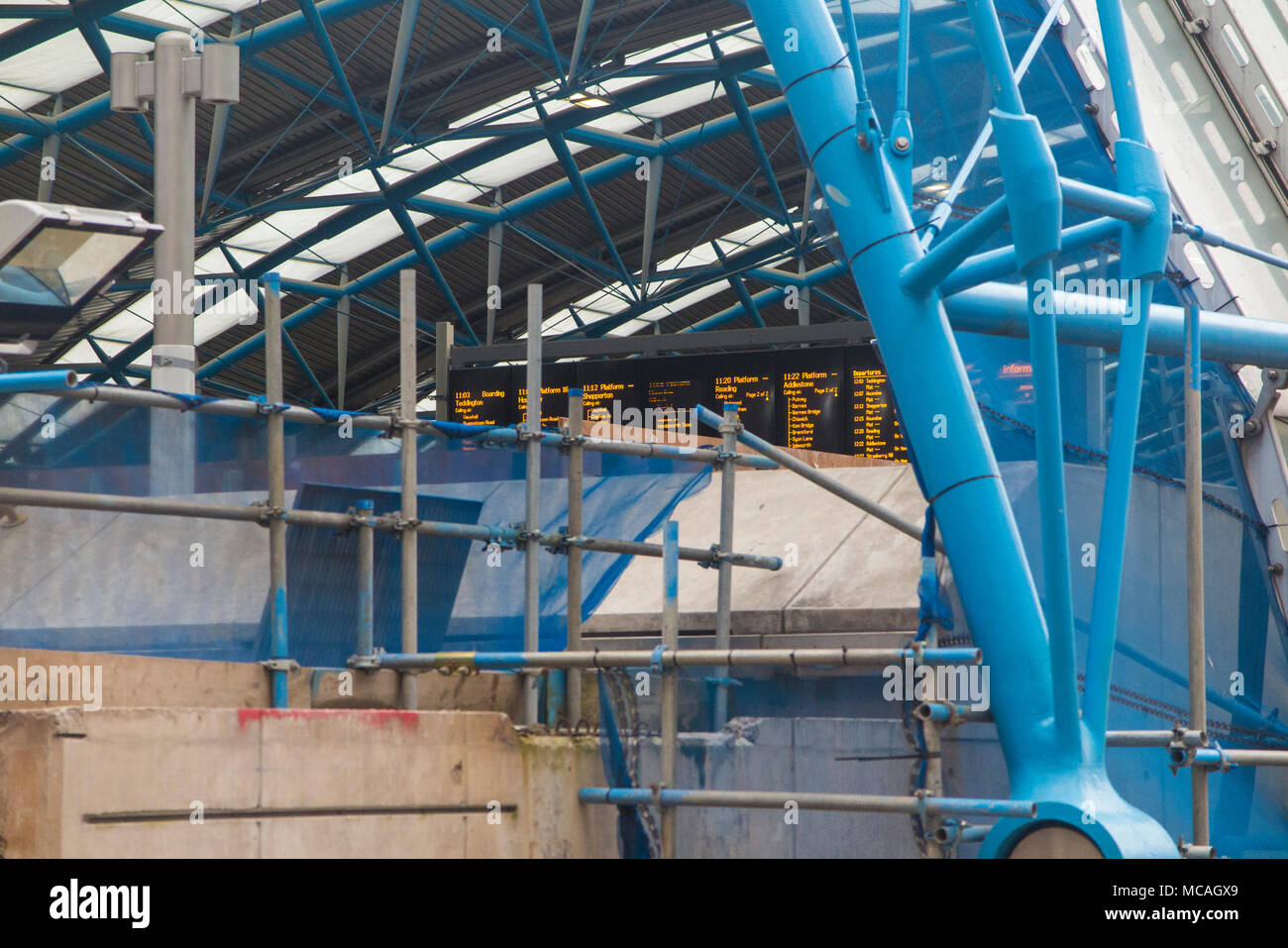 Waterloo international station hi-res stock photography and images - Alamy