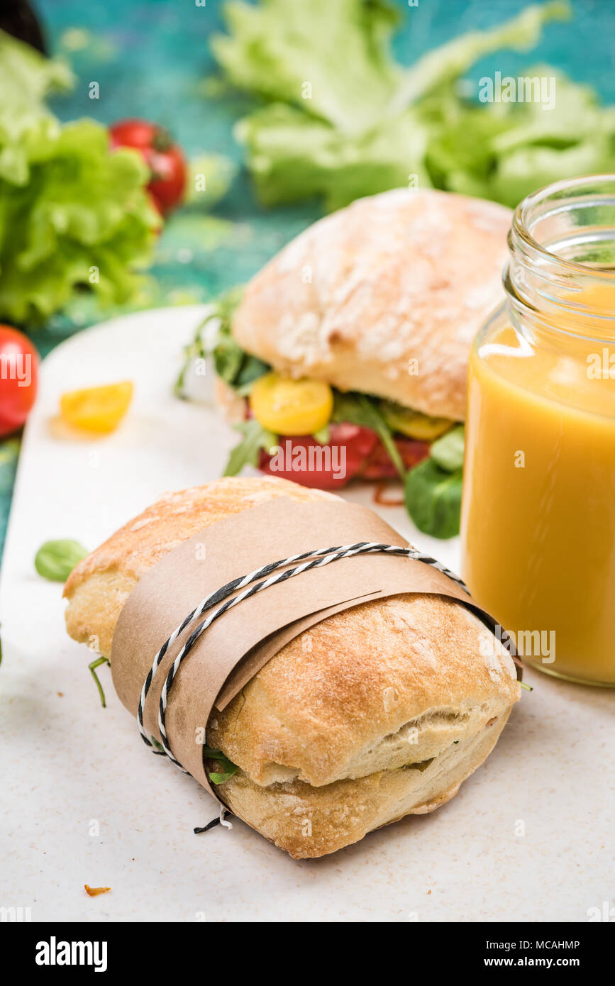 Healhy bun packed for lunch at wok Stock Photo - Alamy