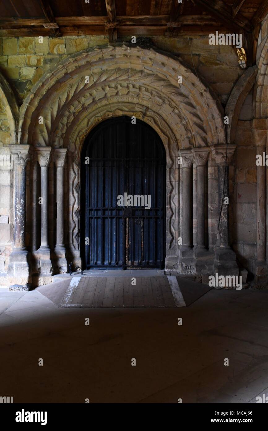 Door durham cathedral door hi-res stock photography and images - Alamy