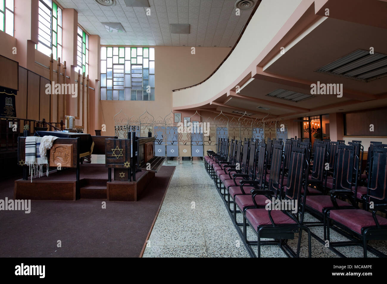 Adath Israel (Orthodox) synagogue Stock Photo - Alamy