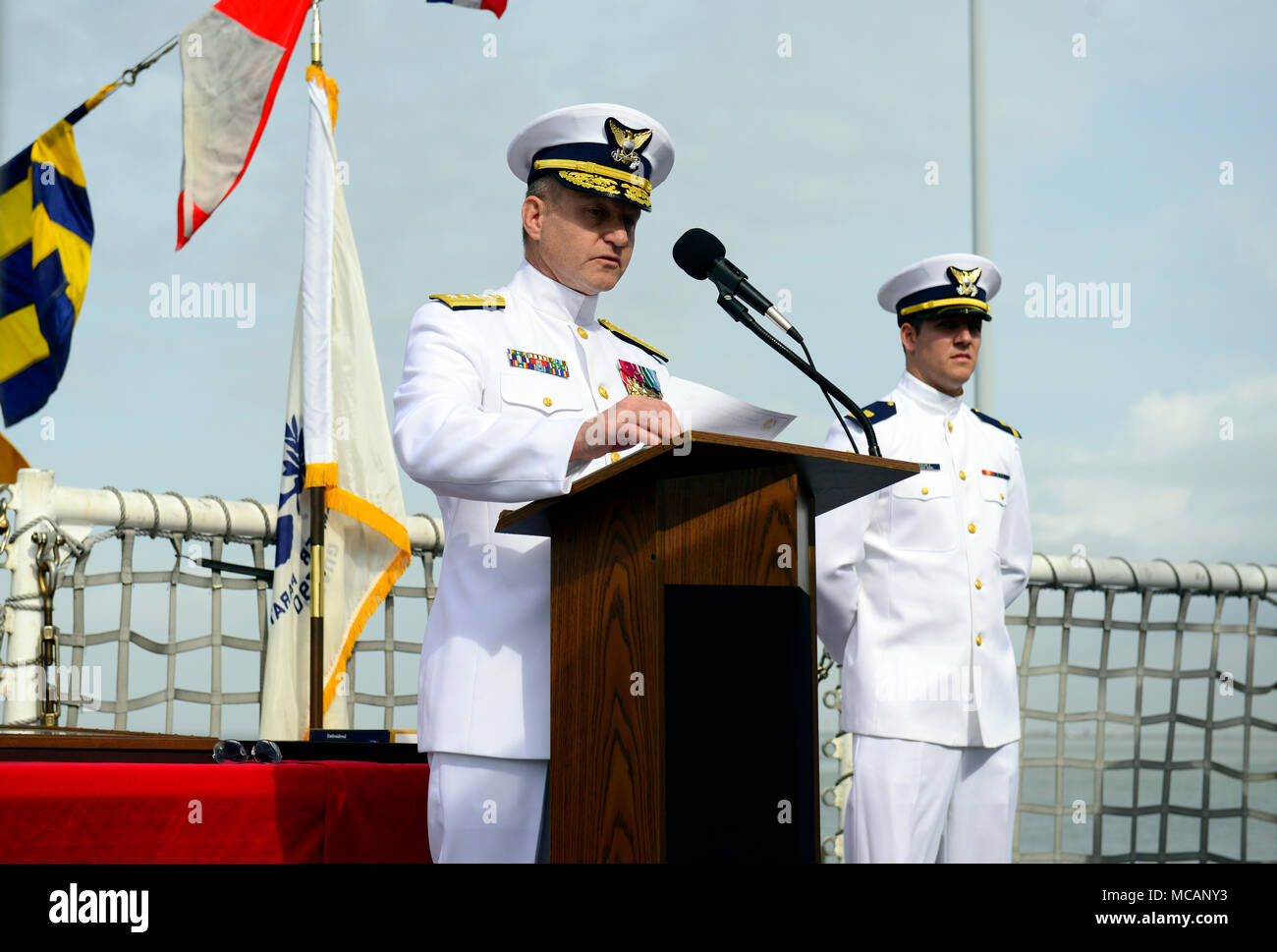 Coast guard cutter dauntless hi-res stock photography and images - Alamy