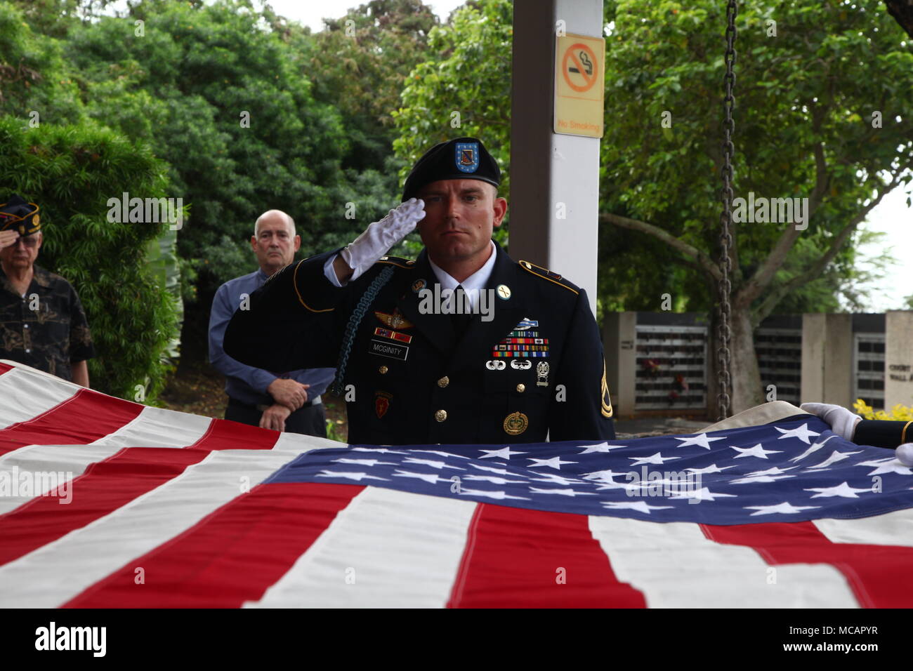 U.S. Soldiers assigned to the 2-14 Cavalry Regiment, 25th Infantry ...