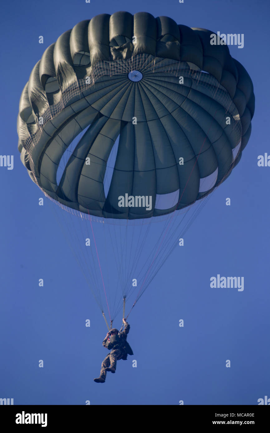 A U.S. Marine with 1st Reconnaissance Battalion, 1st Marine Division ...