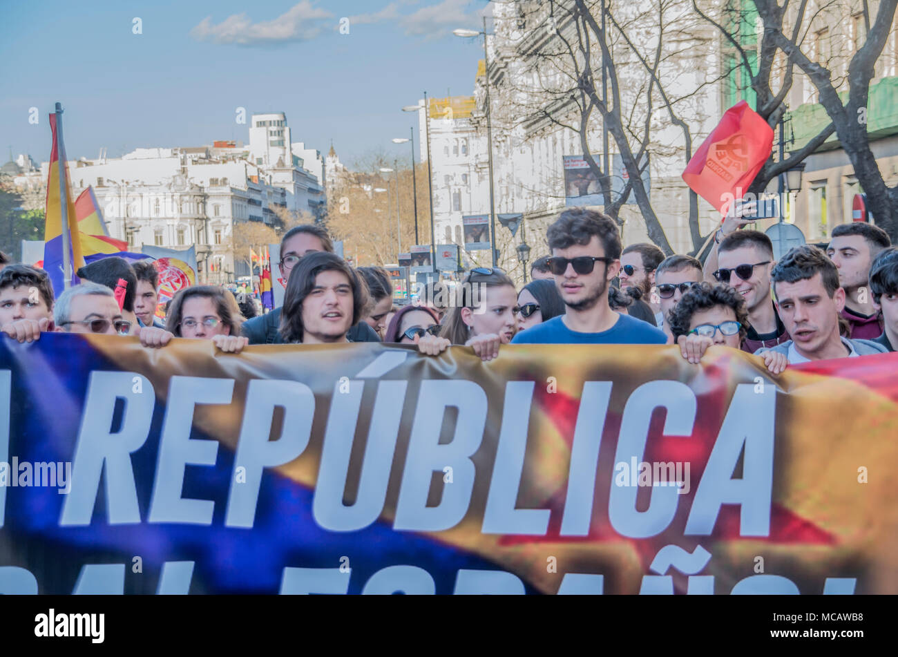 Bandera republicana españa hi-res stock photography and images - Alamy