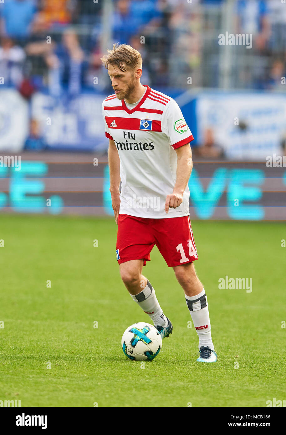 Aaron hunt hamburger sv hi-res stock photography and images - Alamy