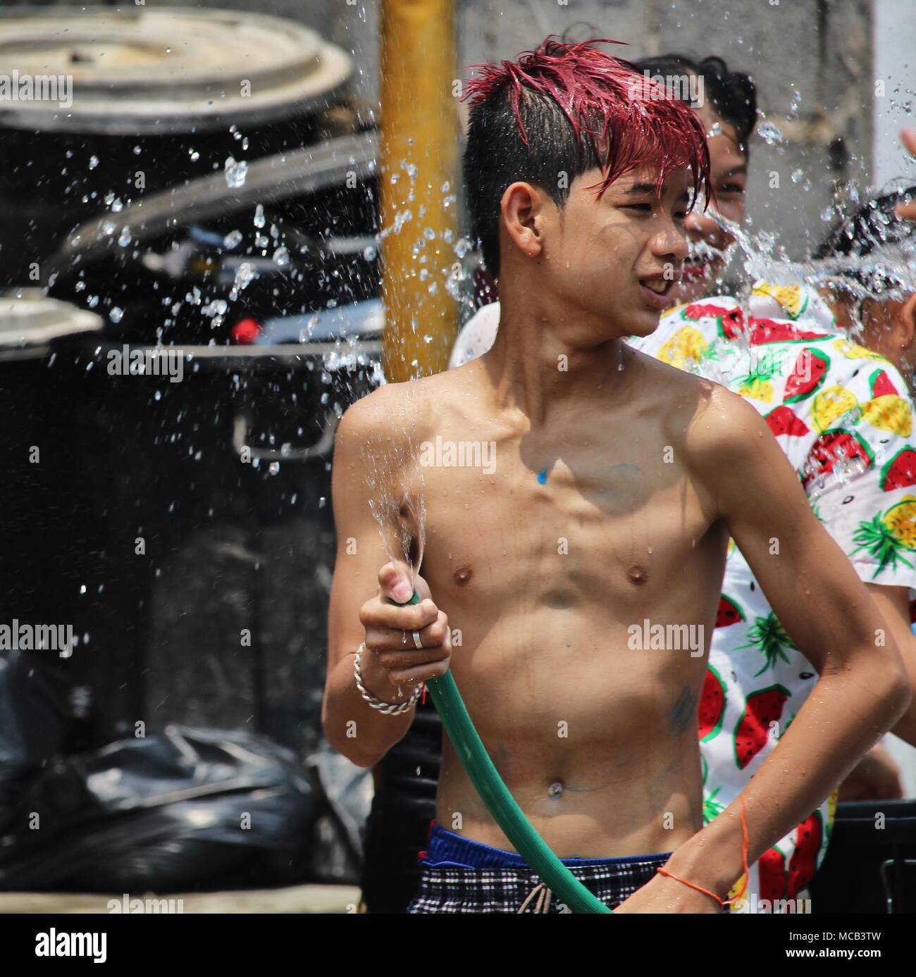 Lao new year dance hi-res stock photography and images - Alamy