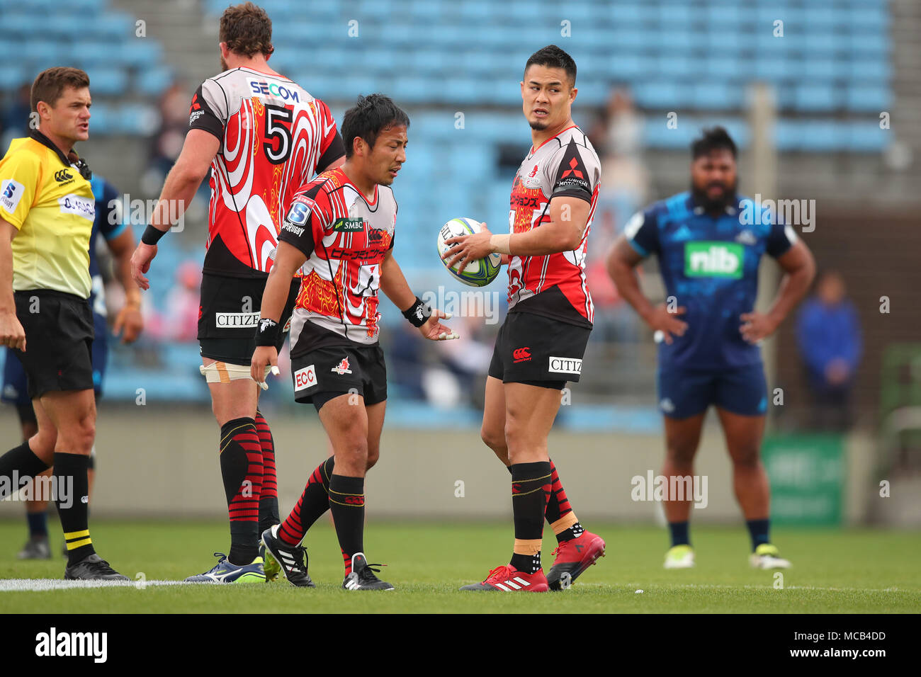 Tokyo, Japan. 14th Apr, 2018. (L to R) Yutaka Nagare, Yu Tamura ...