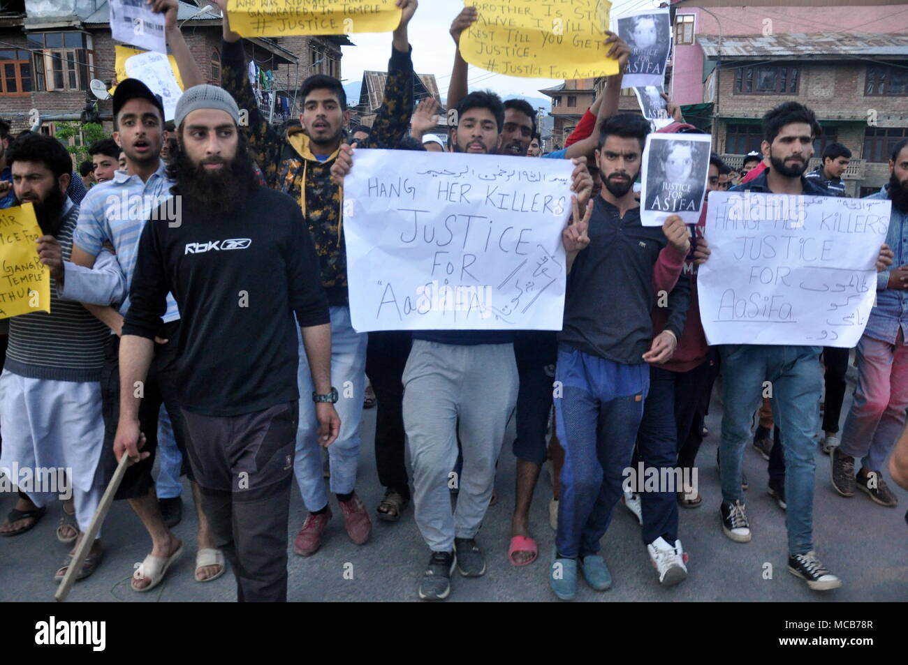 Srinagar, India 15th April 2018 The rape and mur¬der case of little ...