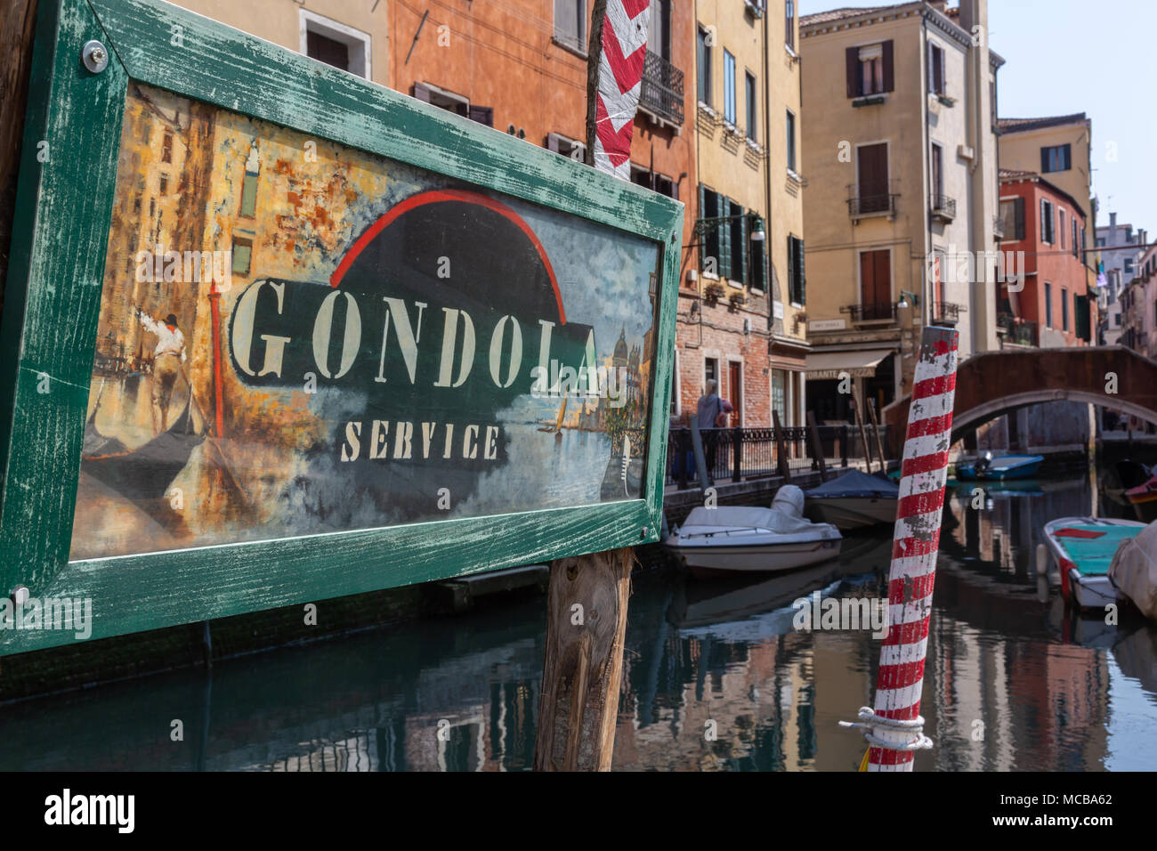 Sign for gondola hi-res stock photography and images - Alamy