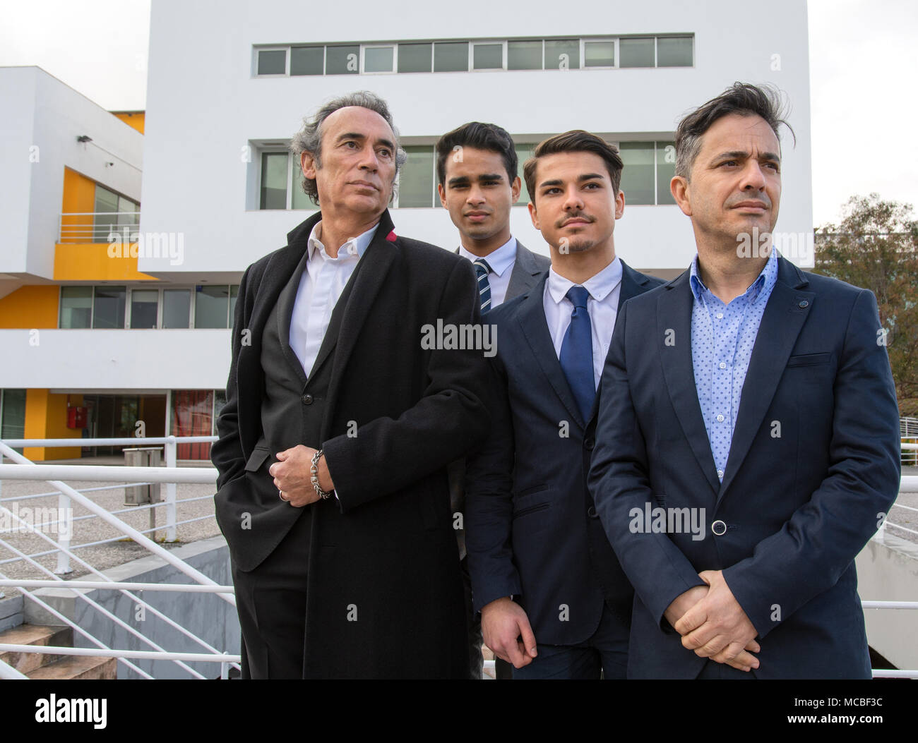 Business man with suit in outdoor ambient Stock Photo - Alamy