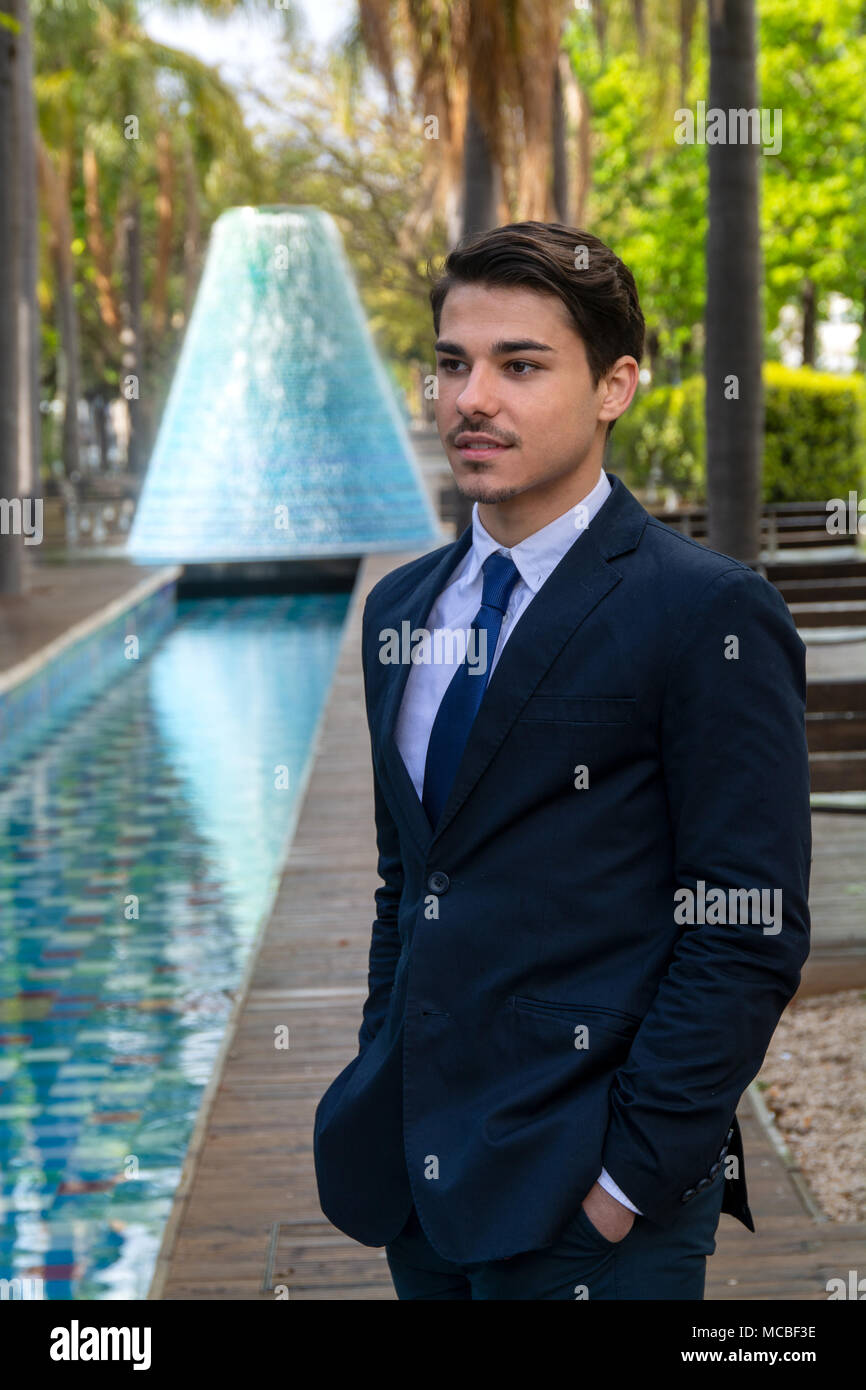 Business man with suit in outdoor ambient Stock Photo - Alamy