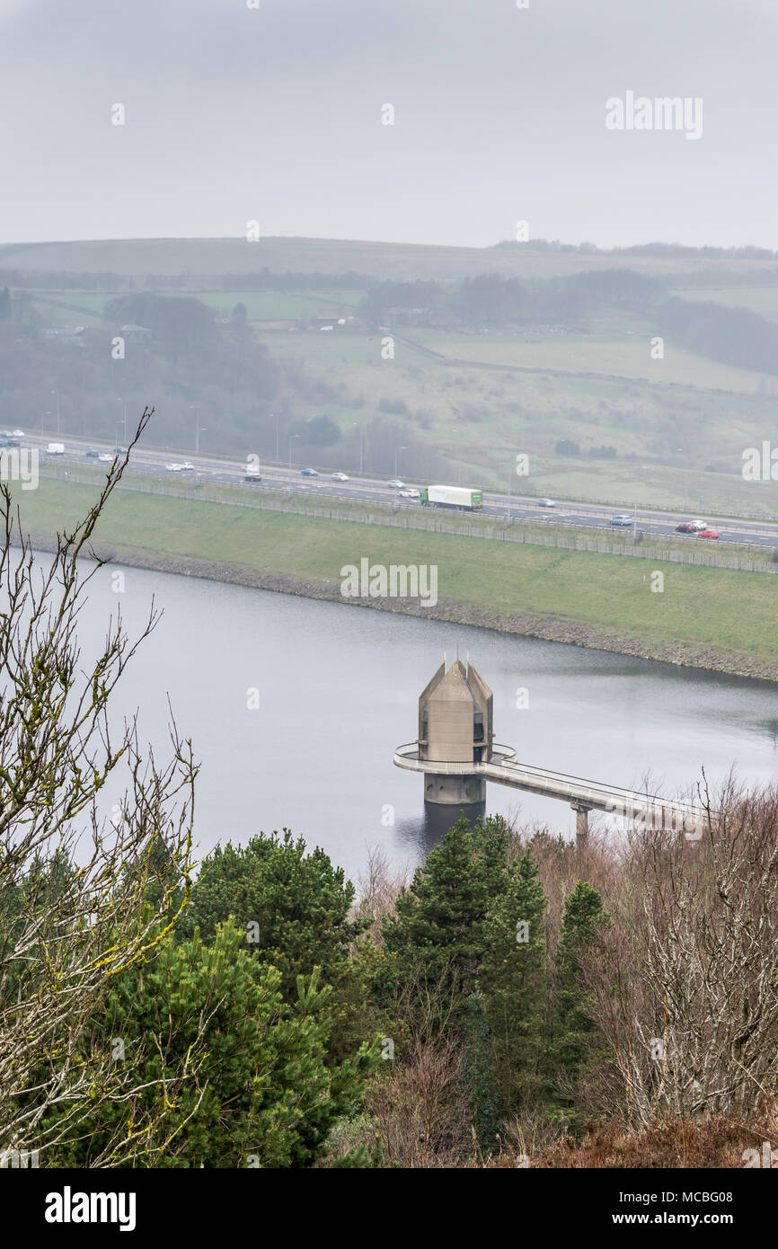 Scammonden dam hi-res stock photography and images - Alamy