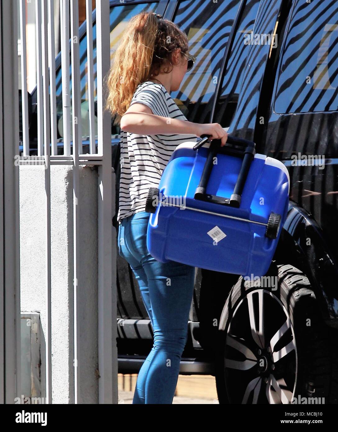 Teresa Palmer takes her children to daycare Featuring: Teresa Palmer ...