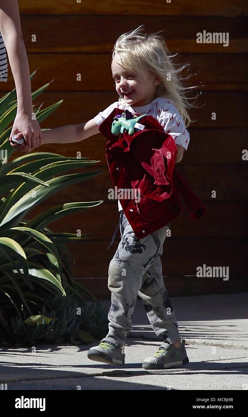 Teresa Palmer takes her children to daycare Featuring: Teresa Palmer ...