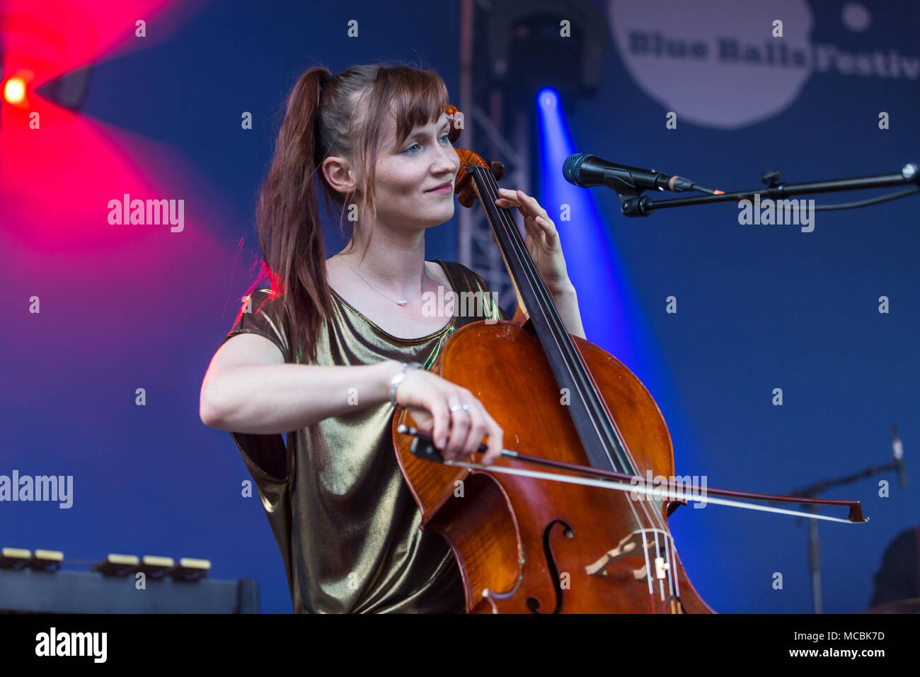 Swiss Folk Pop Band Serafyn live at the Blue Balls Festival Lucerne ...