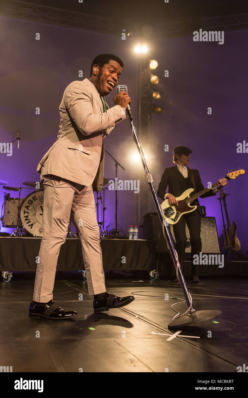 Rhythm and blue hi-res stock photography and images - Alamy