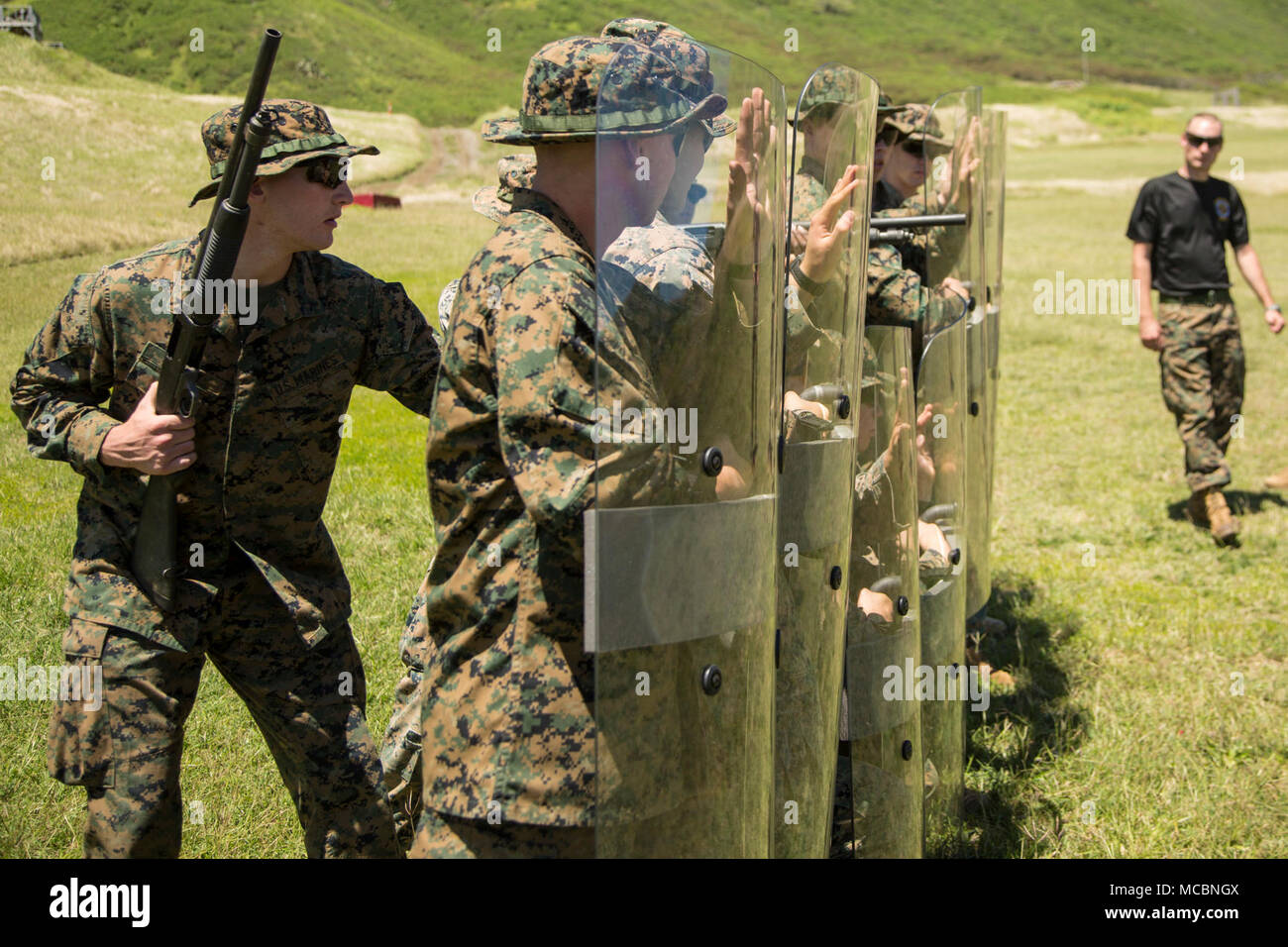 An assaultman with weapons company hi-res stock photography and images ...