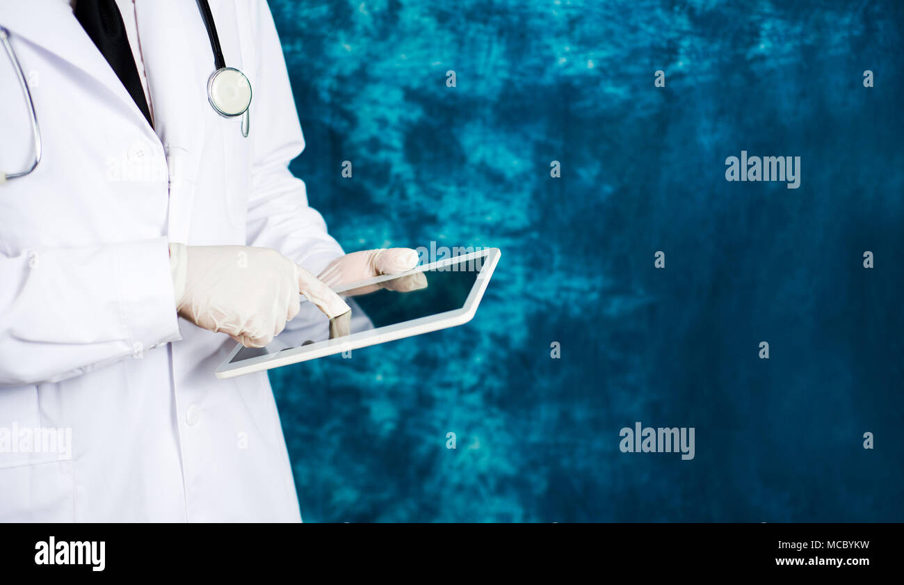 Doctor device hi-res stock photography and images - Alamy