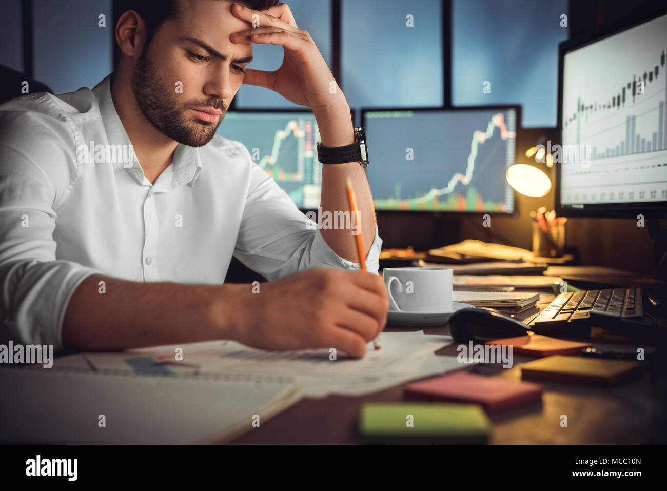 Solution focused hi-res stock photography and images - Alamy