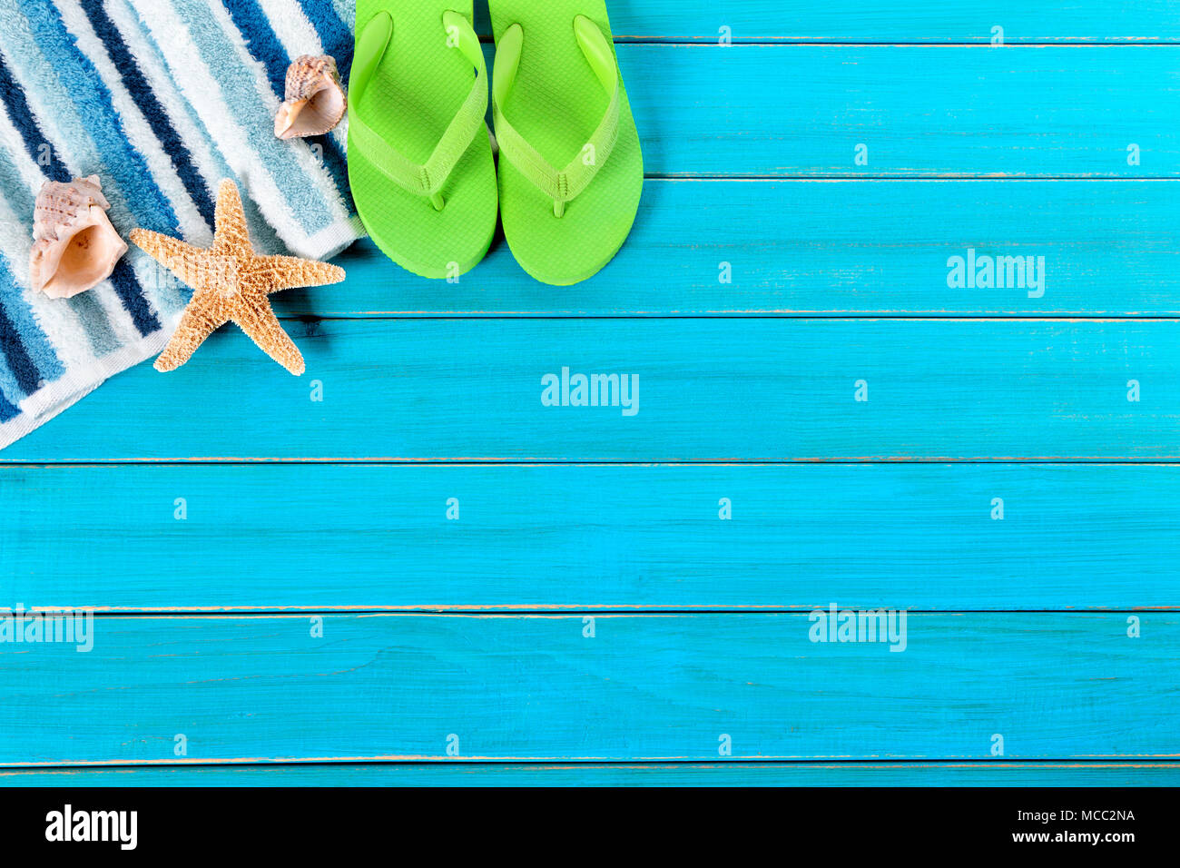 Summer beach background border, flip flops, starfish, copy space Stock ...
