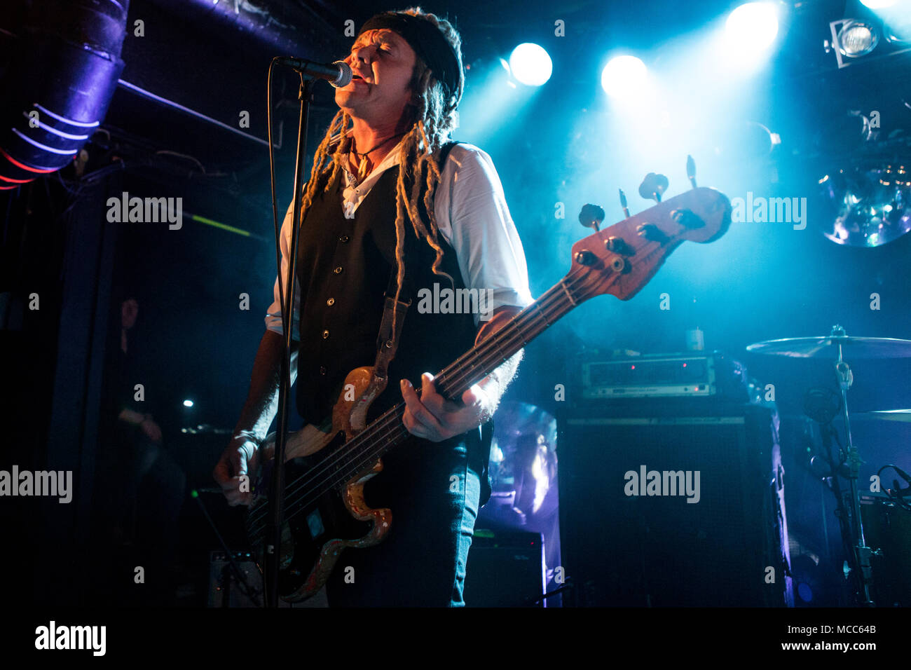 Nada surf bass player hi-res stock photography and images - Alamy