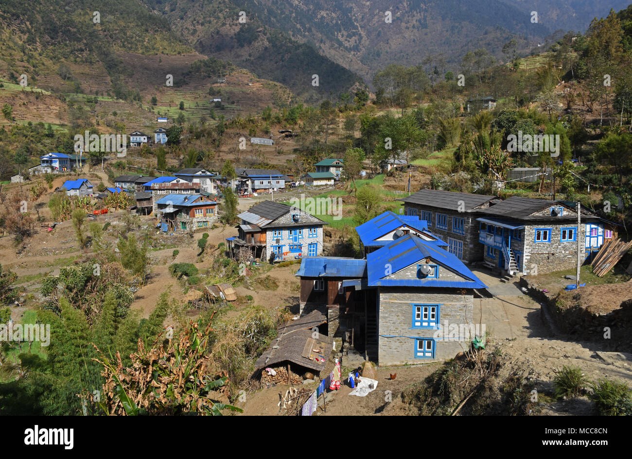 Rural houses in nepal hi-res stock photography and images - Alamy