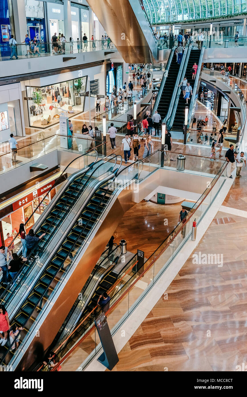 The Shoppes at Marina Bay Sands, Singapore Stock Photo - Alamy