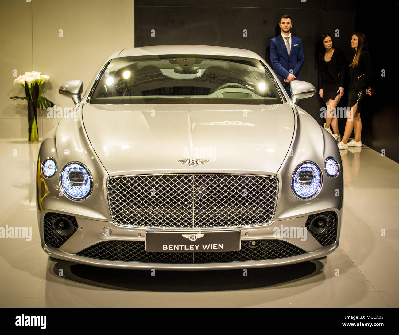Crystal headlights hi-res stock photography and images - Alamy