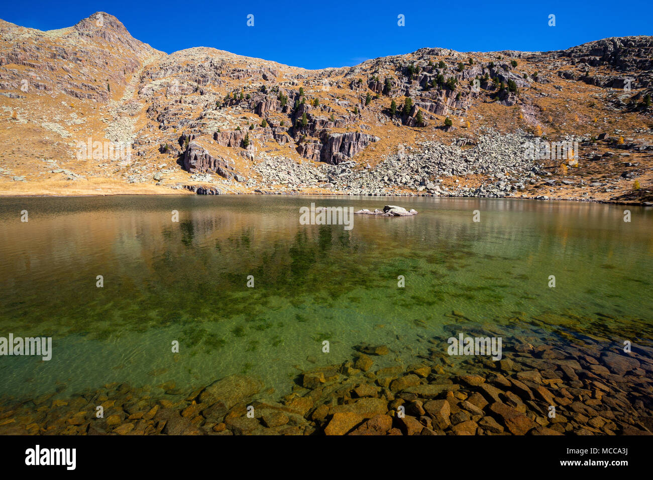 Lago di paneveggio hi-res stock photography and images - Alamy