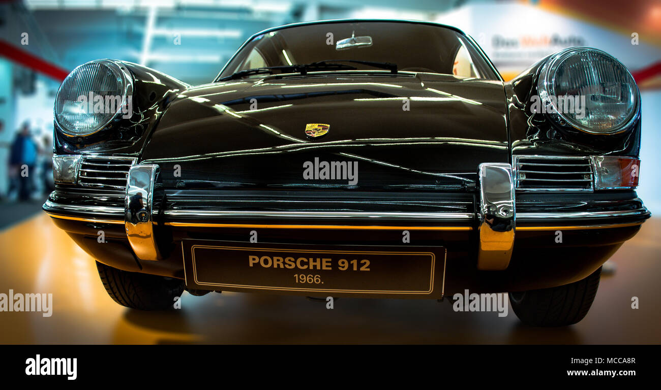 1966 porsche 911 hi-res stock photography and images - Alamy