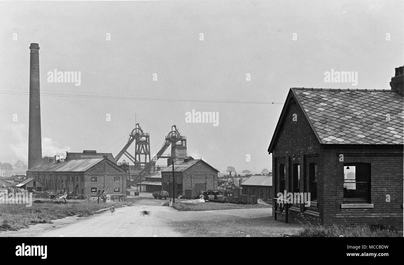 Barnburgh Colliery - 1920 Stock Photo - Alamy