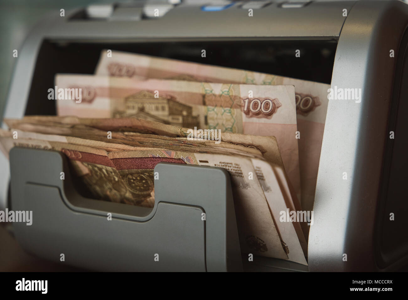 Money counting machine bank close hi-res stock photography and images ...