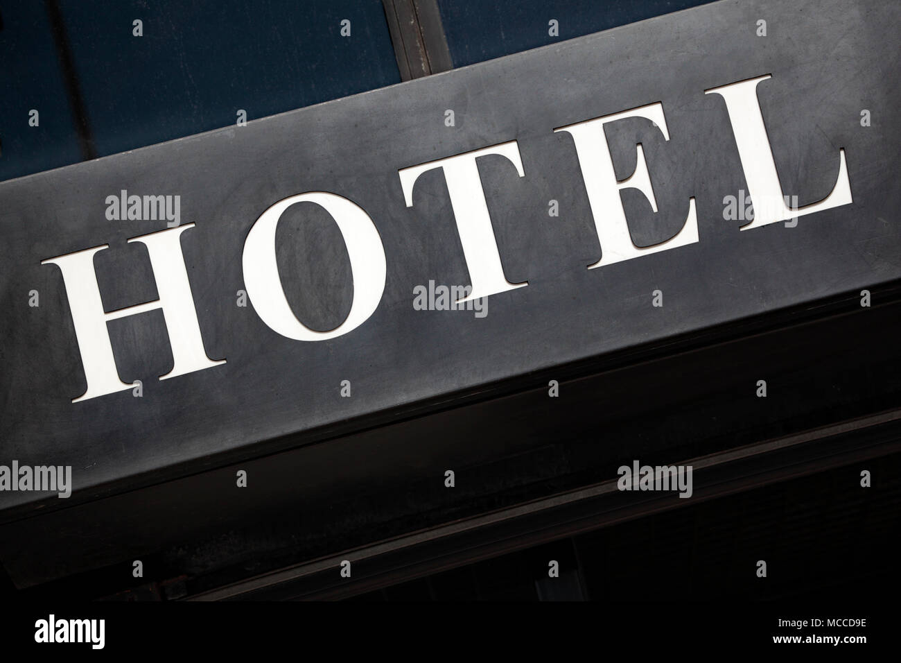 Hotel entrance sign hi-res stock photography and images - Alamy