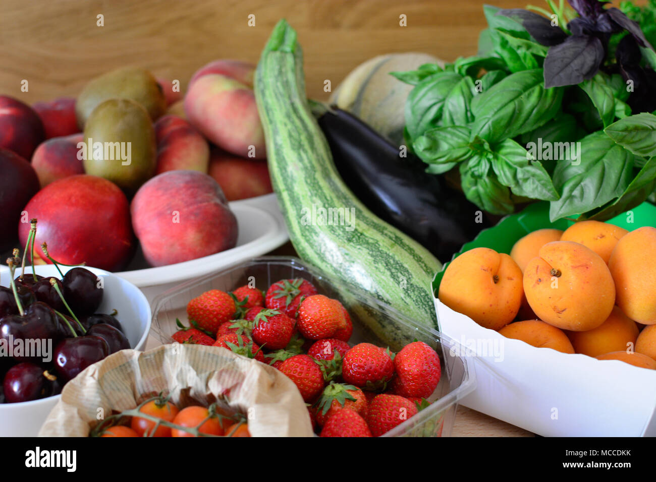 Balanced diet hi-res stock photography and images - Alamy