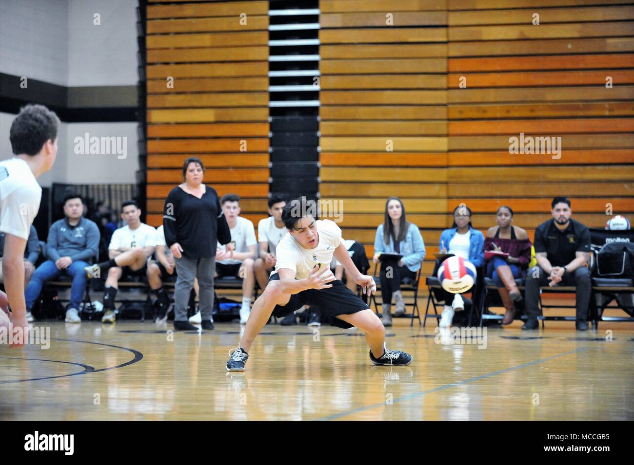 Dig ball men sport hi-res stock photography and images - Alamy