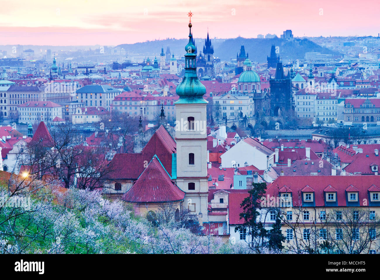 Prazske jezulatko, Seminarska zahrada, Petrin, Praha, Ceska republika ...