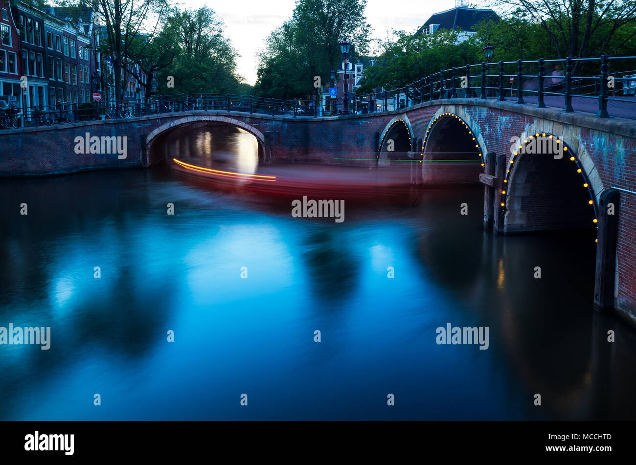 Amsterdam bridges hi-res stock photography and images - Alamy