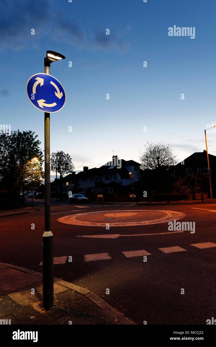 Give way and roundabout sign hi-res stock photography and images - Alamy