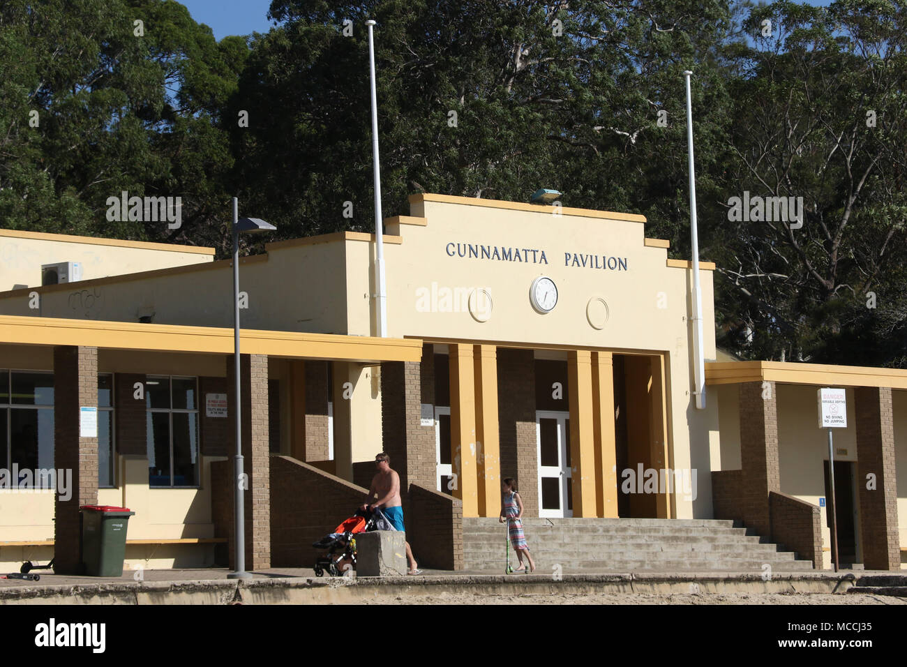 Gunnamatta Pavilion in Gunnamatta Park, Cronulla Stock Photo - Alamy