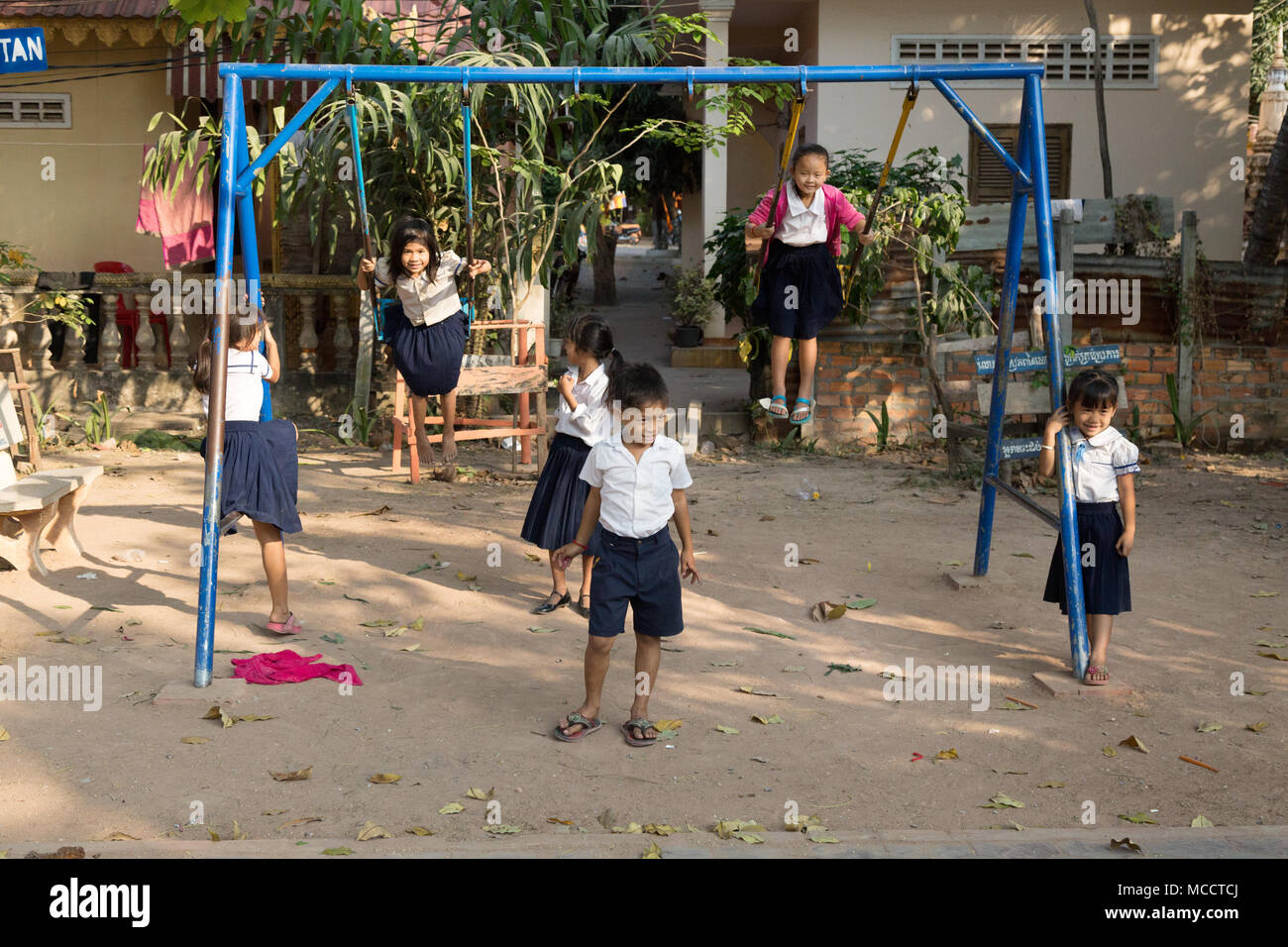 Asian schoolchildren - Young Cambodian primary school children in ...