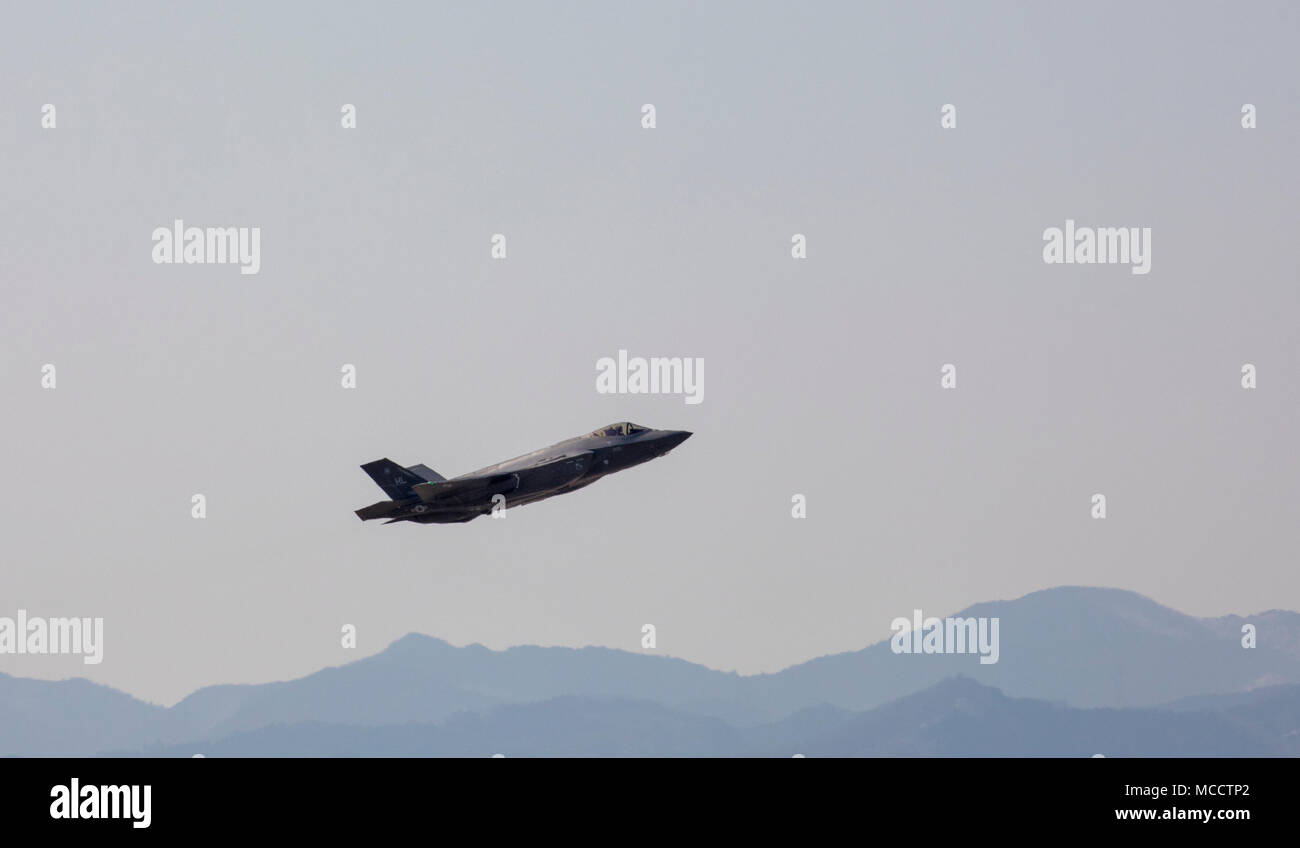 34th fs hi-res stock photography and images - Alamy