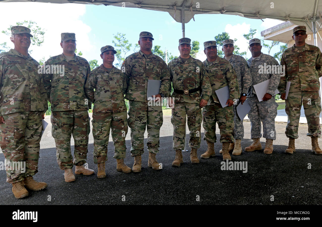 Soldiers from the 94th Training Division stationed on Ft. Buchanan ...